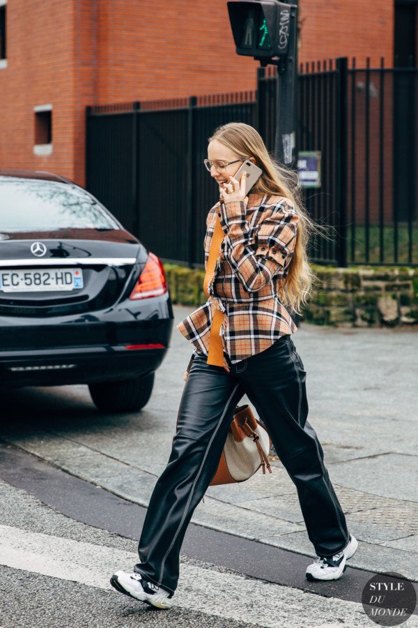 Paris FW 2019 Street Style: Alexandra Carl - STYLE DU MONDE | Fashion ...