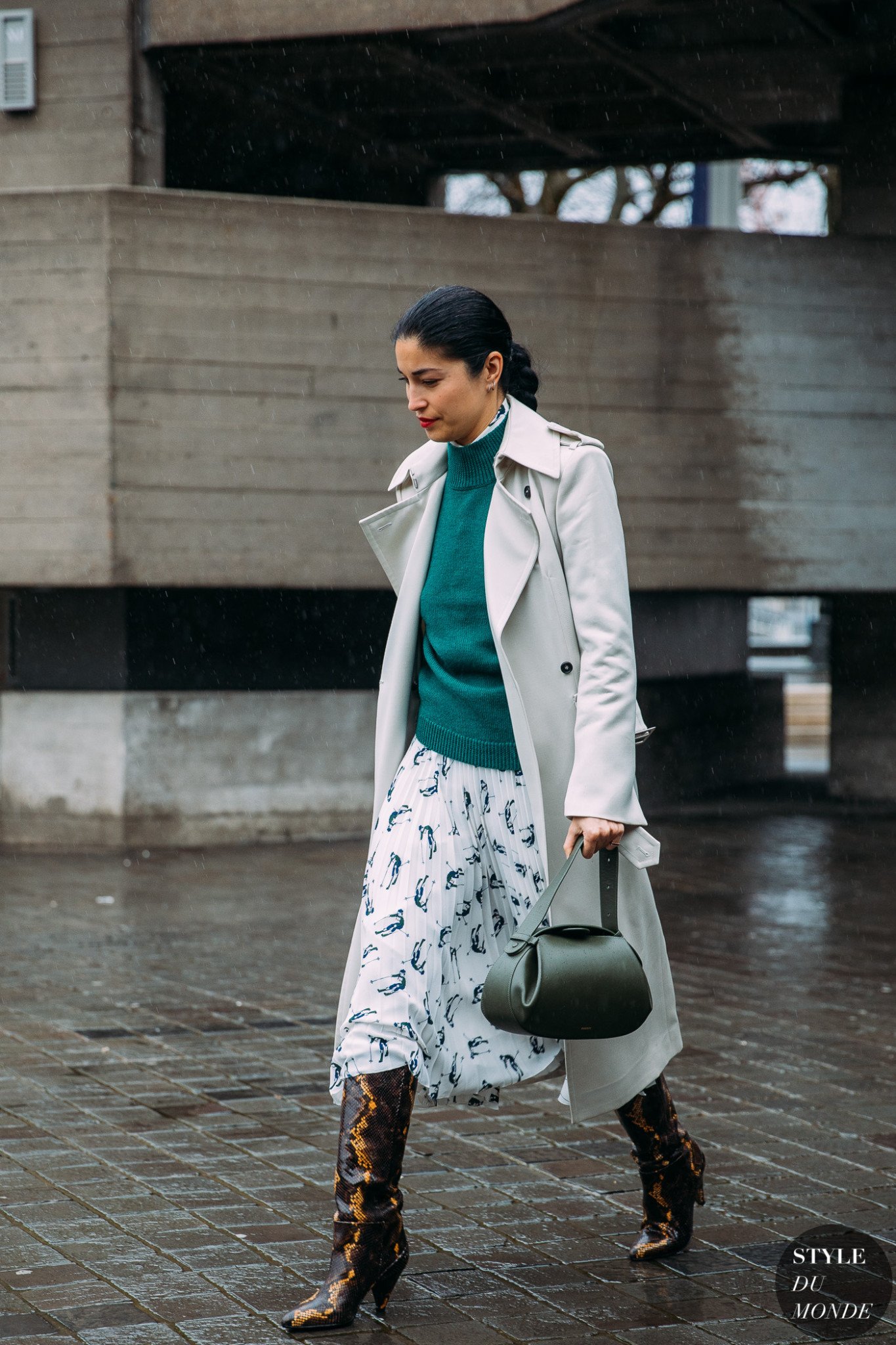 London Fall 2020 Street Style: Caroline Issa - STYLE DU MONDE | Fashion ...
